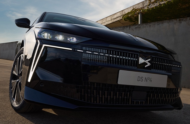 DS Nº4 E-TENSE | Viaje 100% Eléctrico | DS Automobiles ES